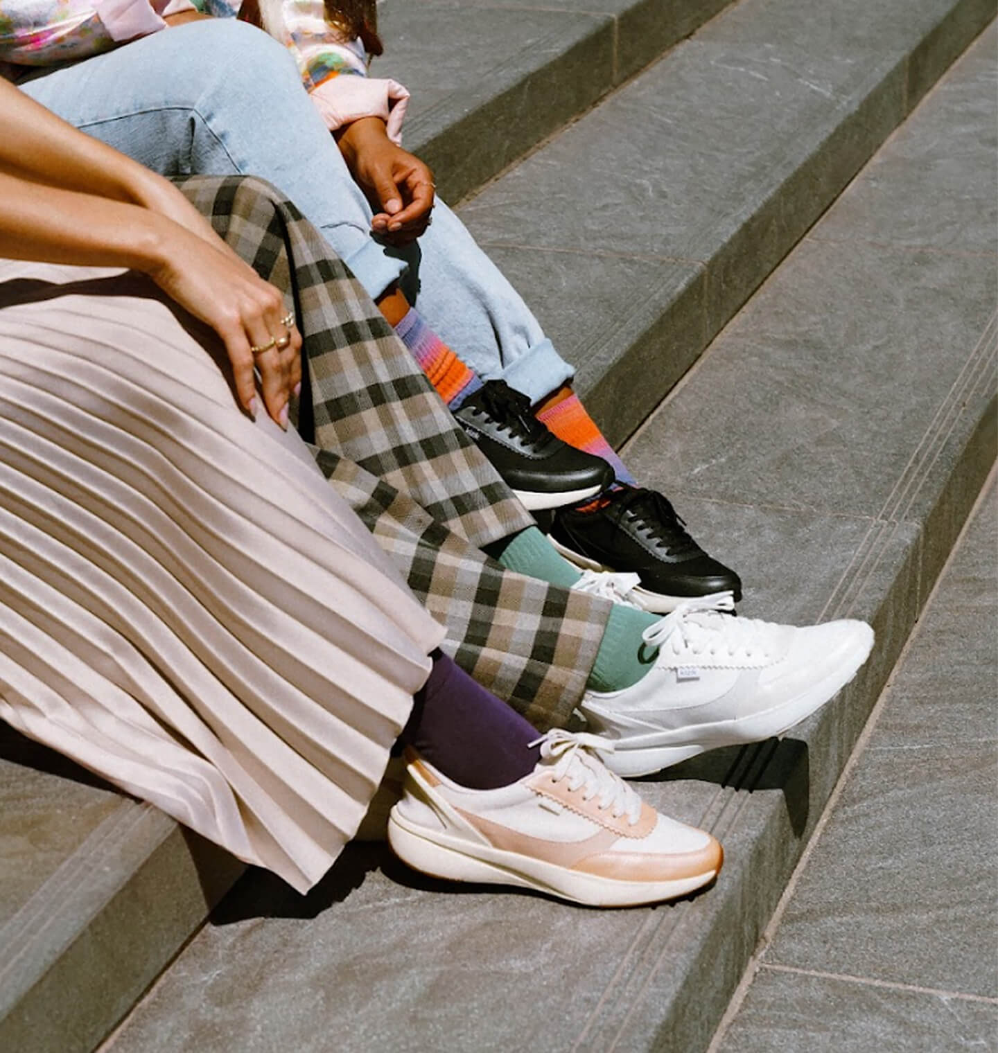 Chic. Capable. Comfortable. The hands-free Paris. – Kizik